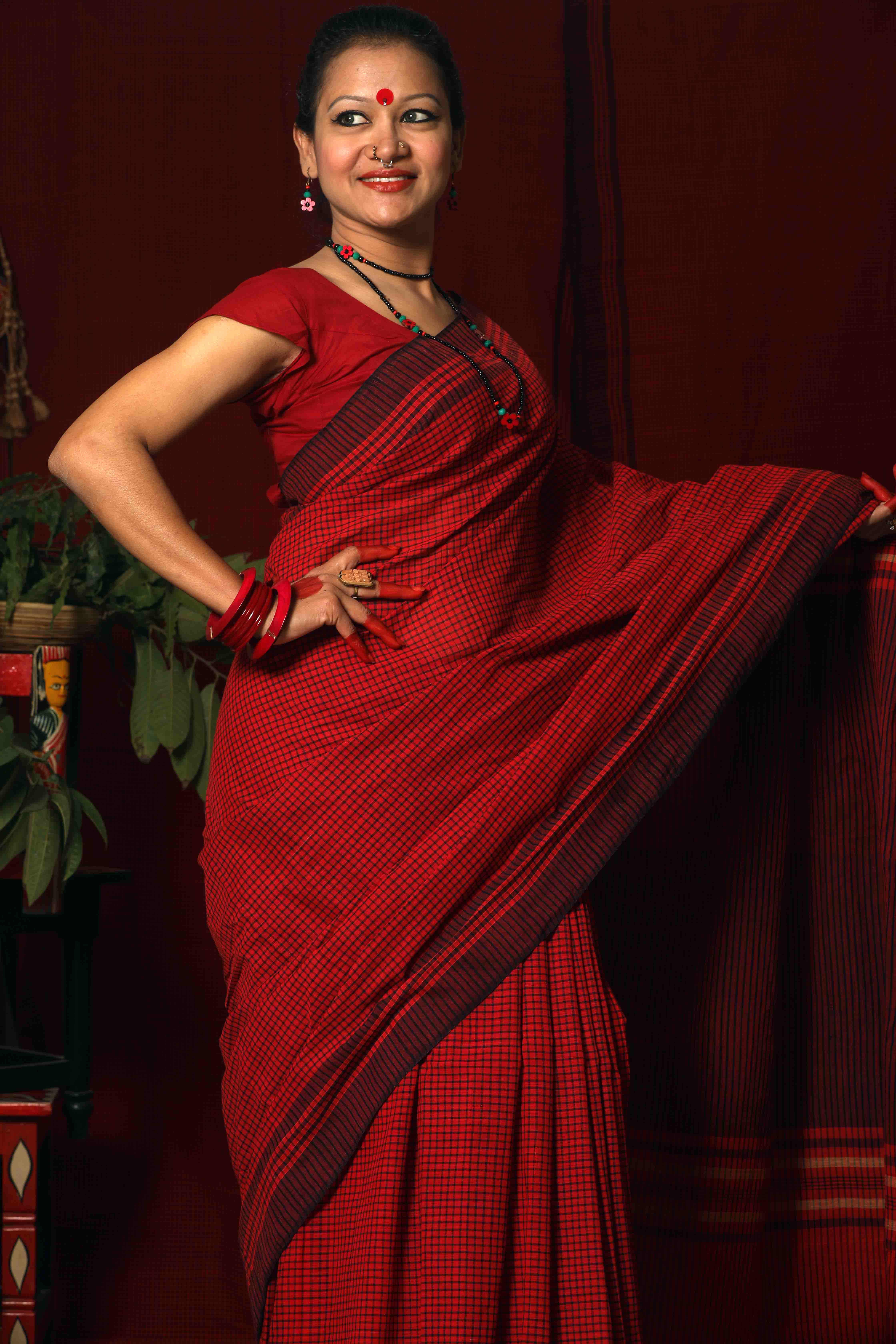 Gamcha Saree - Beshi Deshi