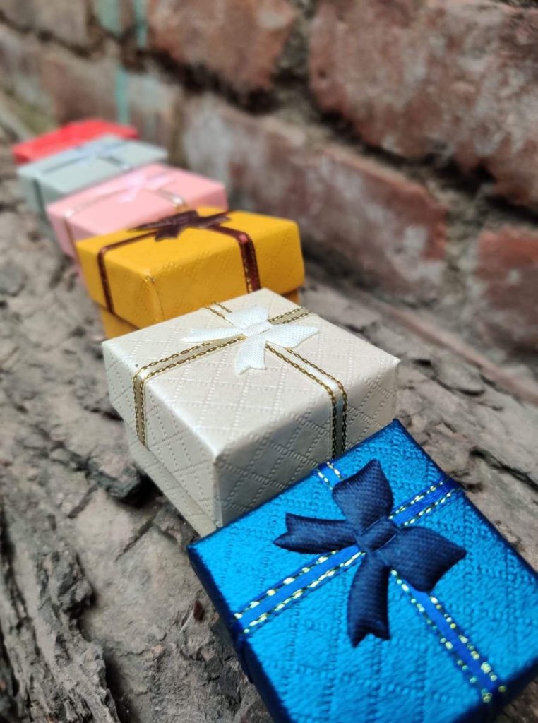 Colourful Boxes - BeshiDeshi