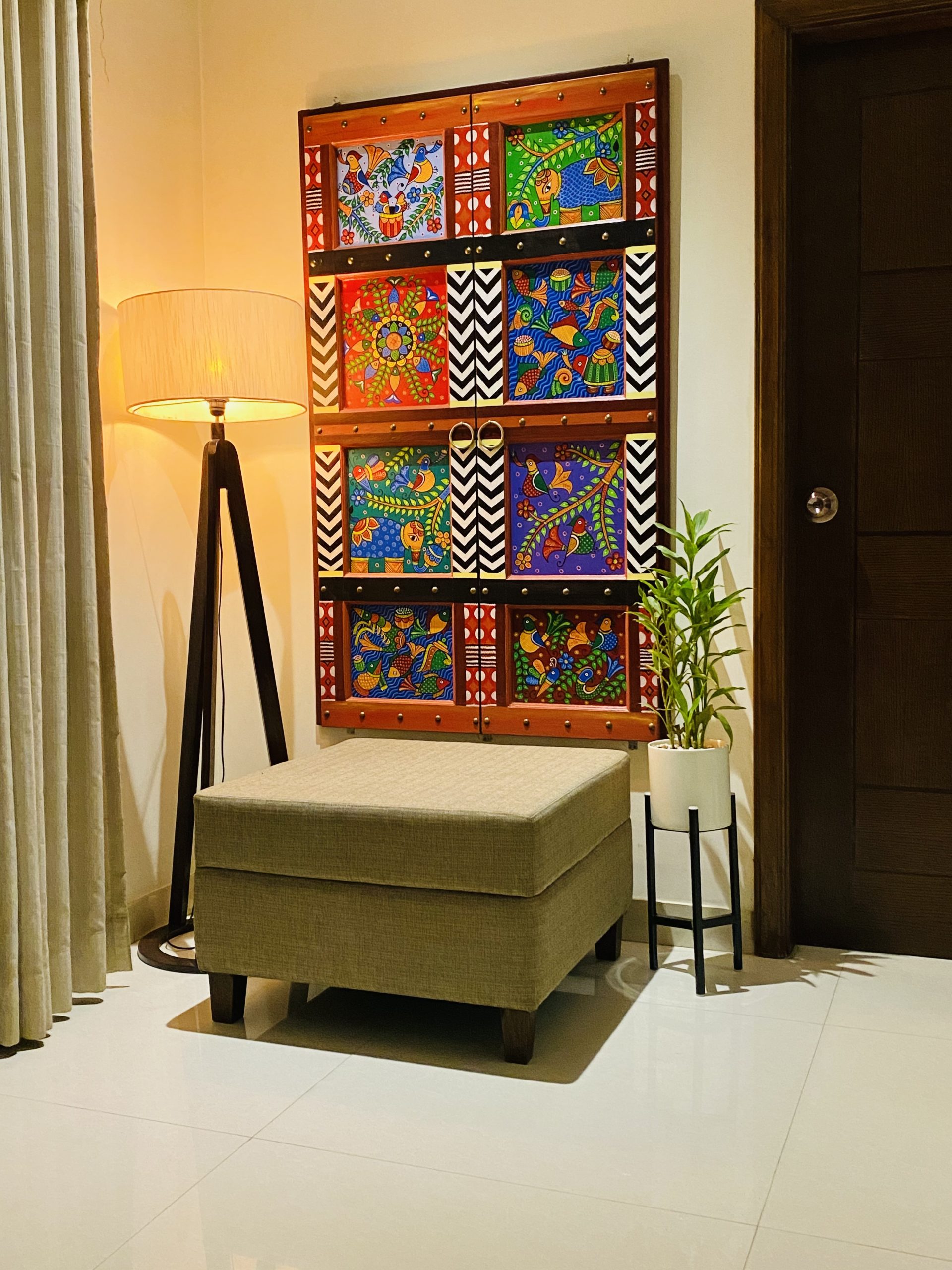 Vintage Style Window with Rickshaw Paint - Beshi Deshi