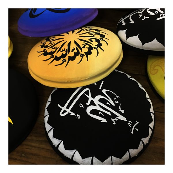 Islamic calligraphy pottery painting (Allahuakbar) - BeshiDeshi