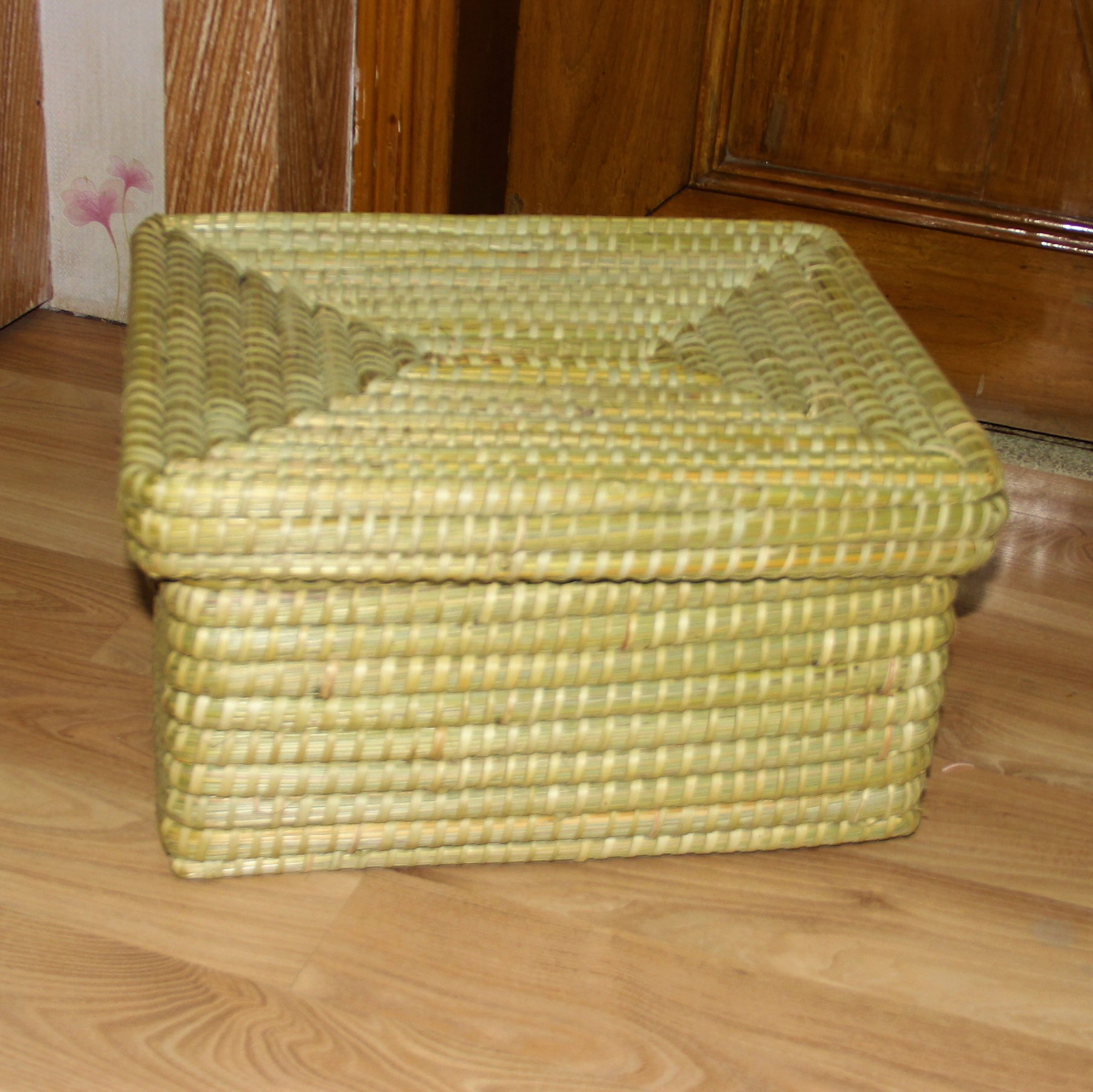 Rectangular Basket With Lid - Beshi Deshi